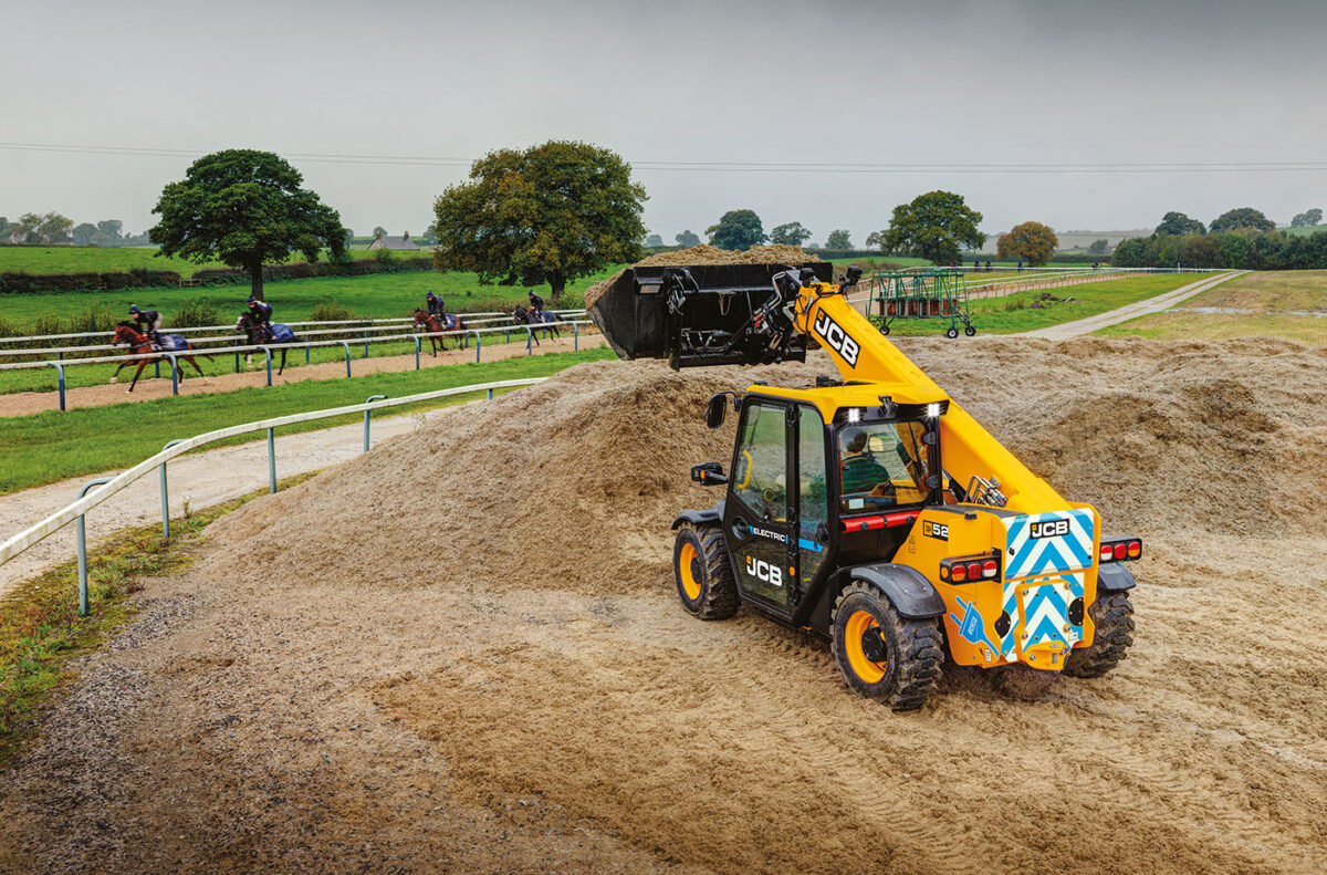 Zero emissions - JCB's launches first ever electric Loadall | Farm ...