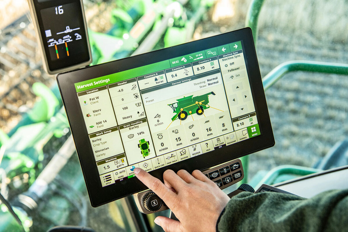 New John Deere G5 Display Family & JDLink M Modem | Farm Automation Today