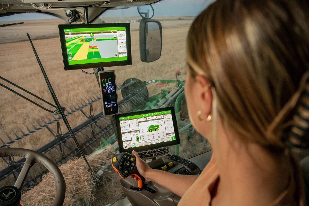 New John Deere G5 Display Family & JDLink M Modem | Farm Automation Today